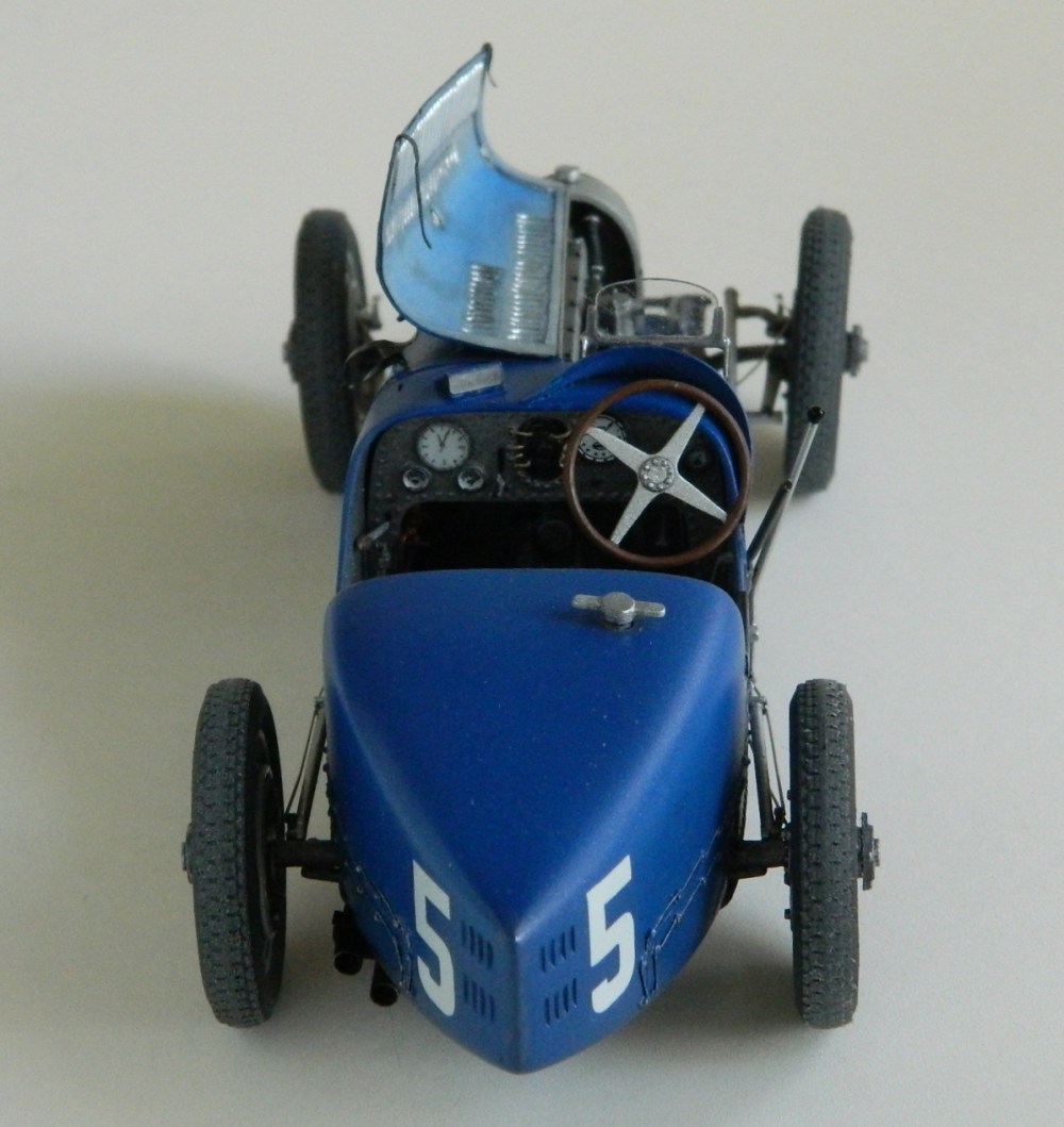 Bugatti Type 35B (Monogram) 1/24 Scale | Scale Modeling Mania