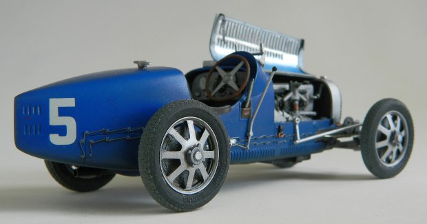 Bugatti Type 35B (Monogram) 1/24 Scale | Scale Modeling Mania